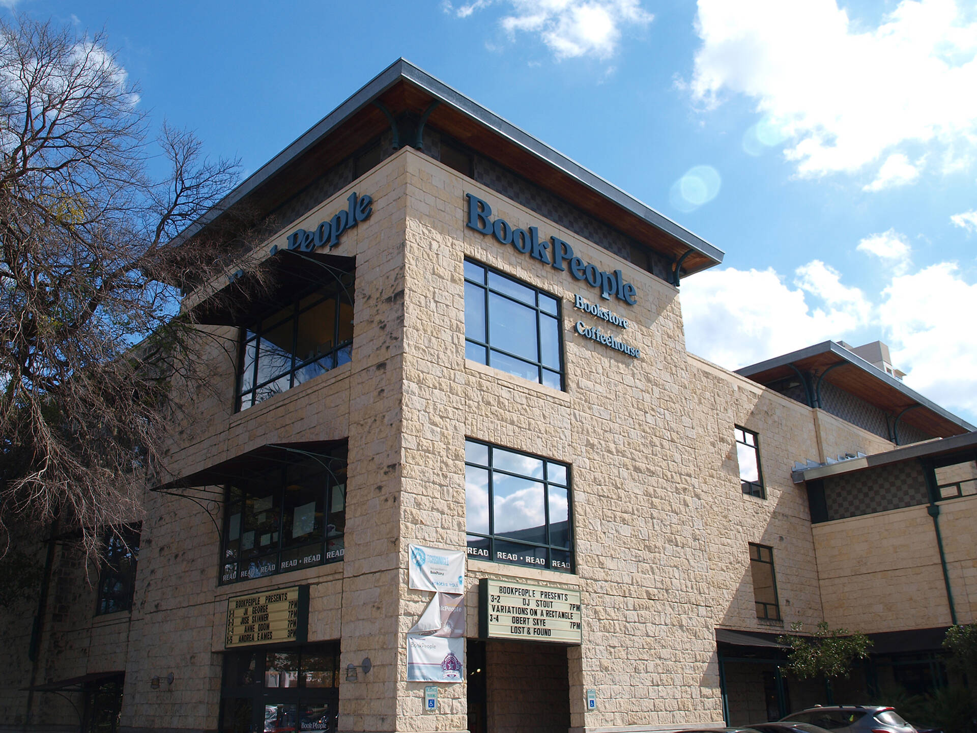 5 Independent Bookstores in Austin Every Book Lover Should Visit