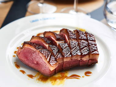 Canard & Champagne | Restaurants in Grands Boulevards, Paris