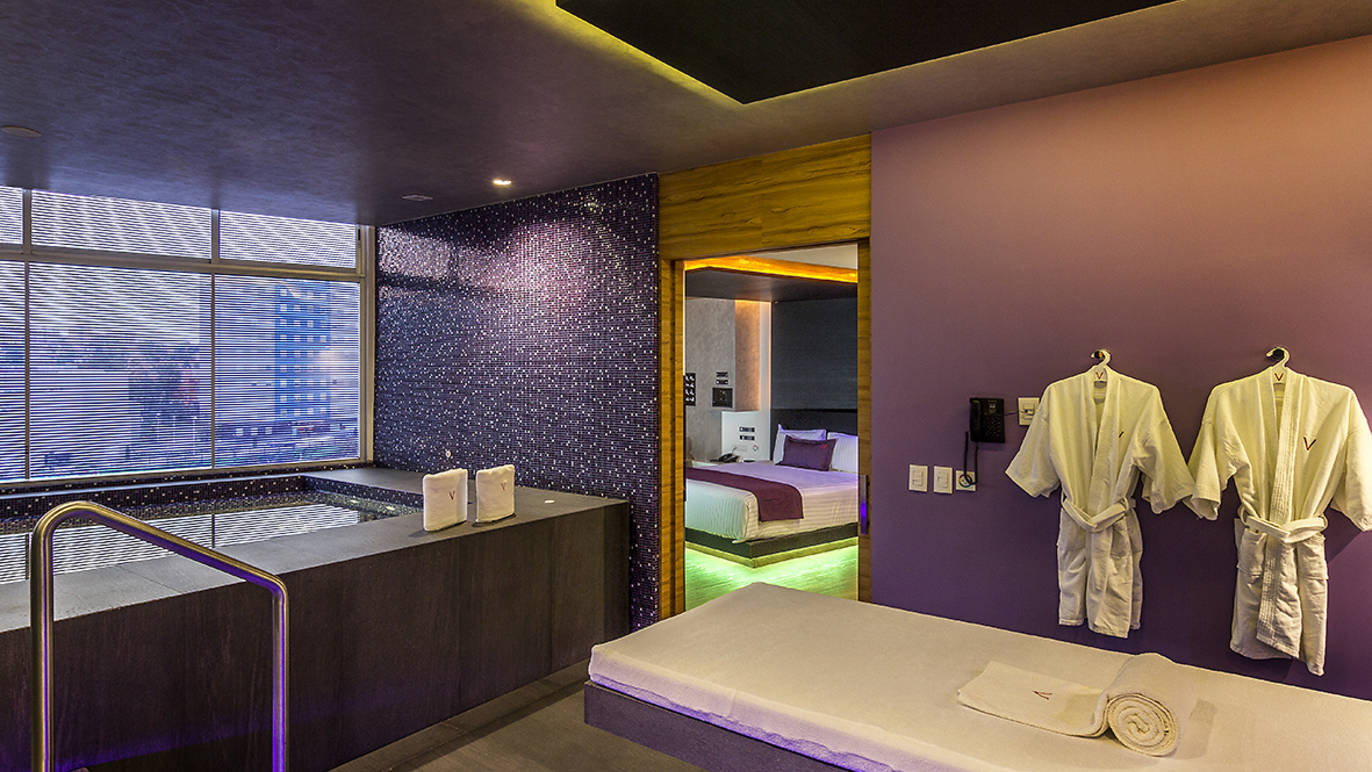 V Motel Boutique Periférico Sur