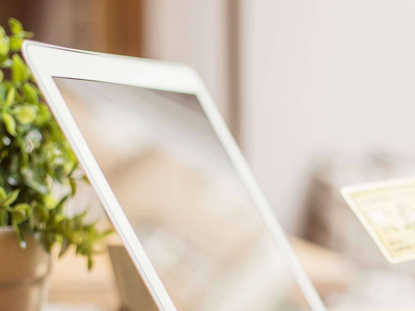 Best online shopping sites for clothes and accessories