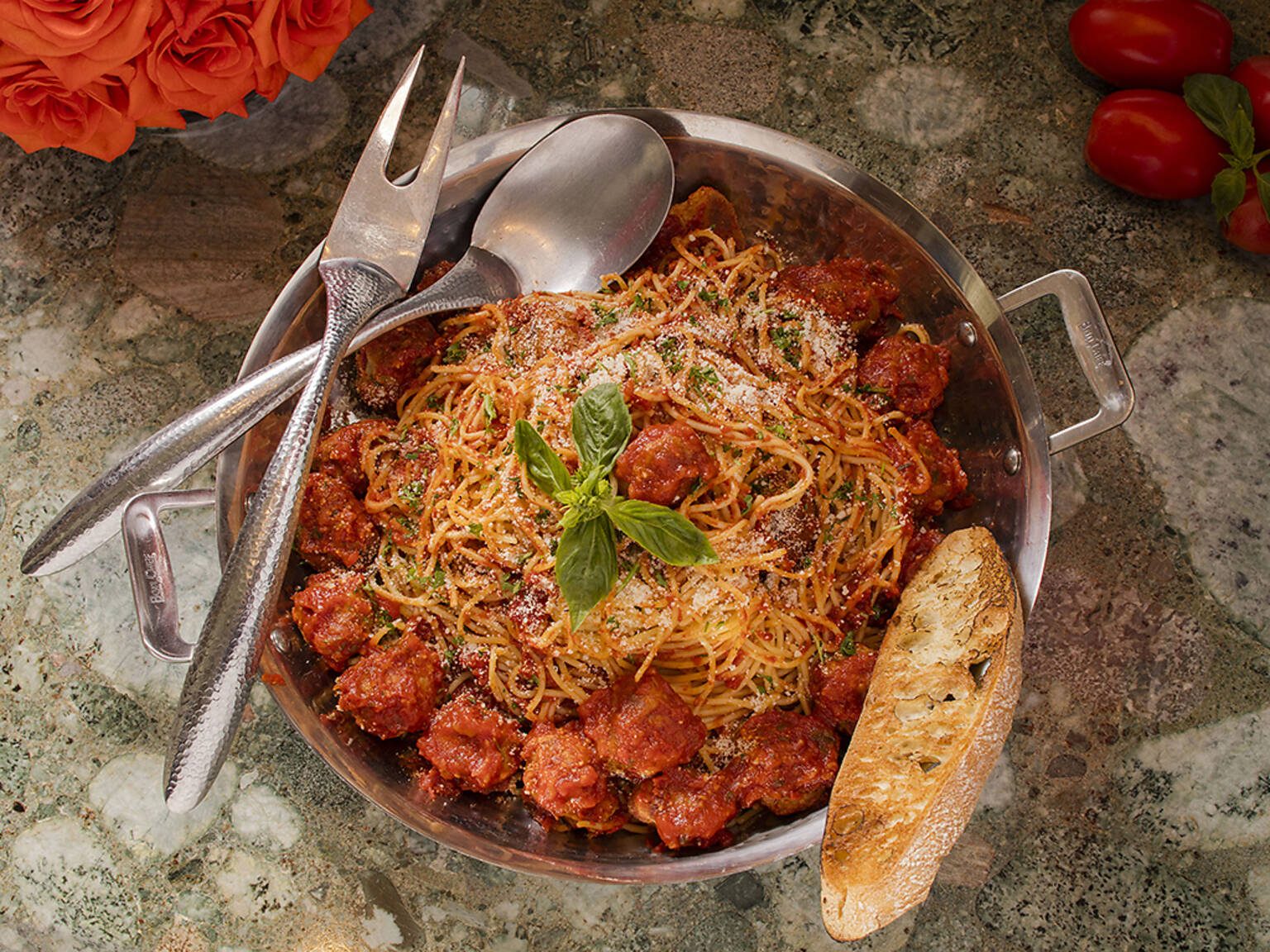 7 Best Buffets in the USA For Unlimited Pasta, Seafood And More