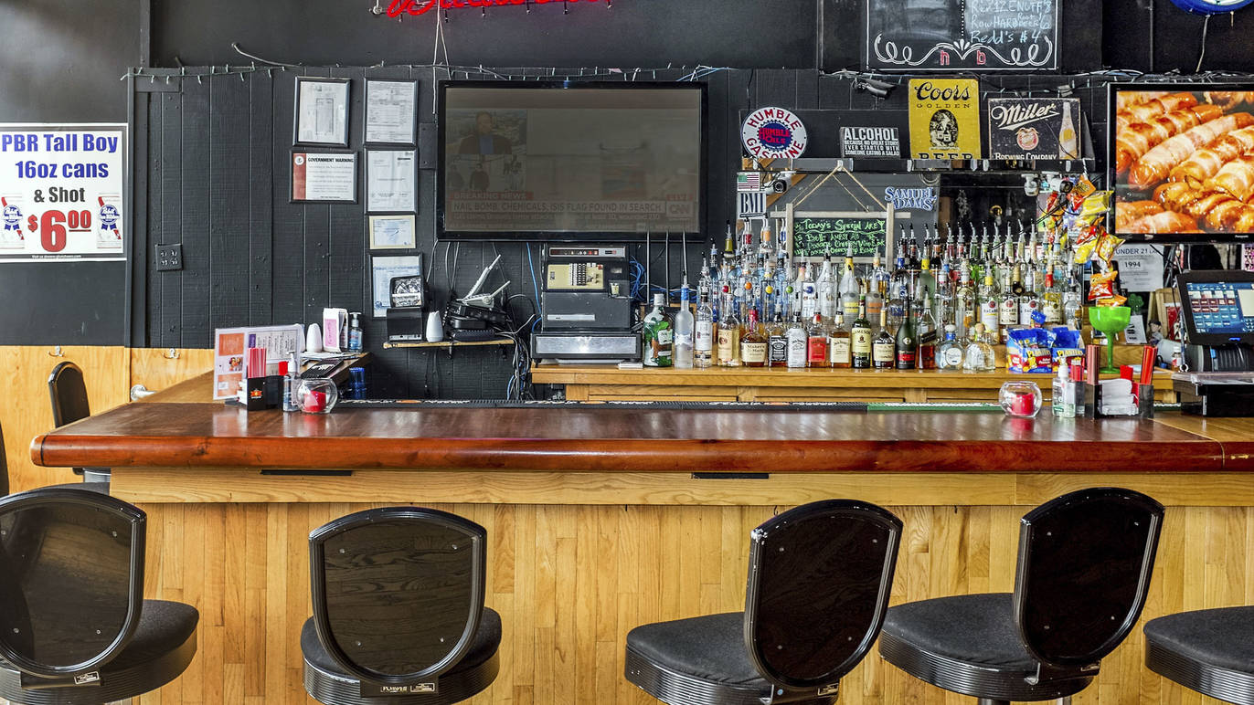 Humble Bar and Lounge | Bars in Humboldt Park, Chicago