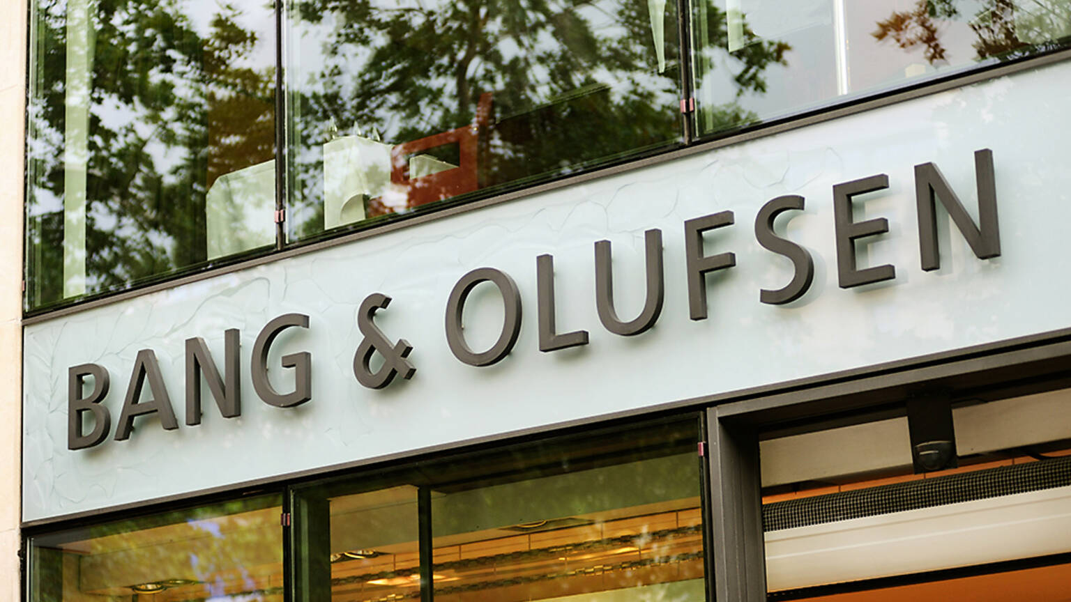 Electronic stores in New York for all the latest tech gadgets