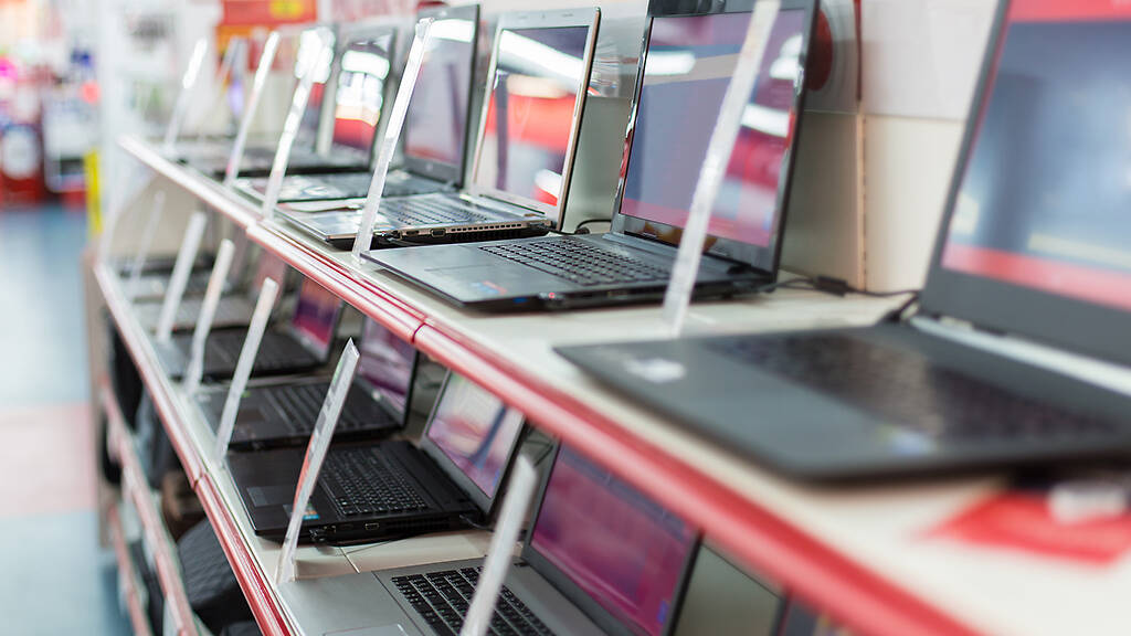 Electronic stores in New York for all the latest tech gadgets