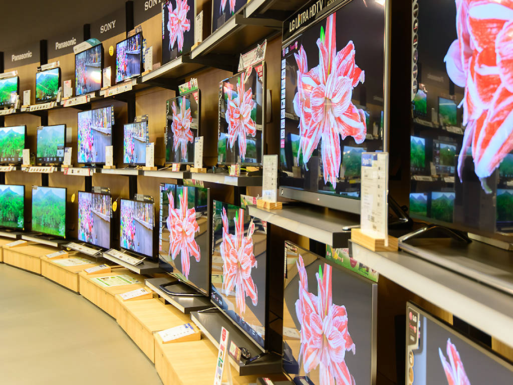 Electronic stores in New York for all the latest tech gadgets