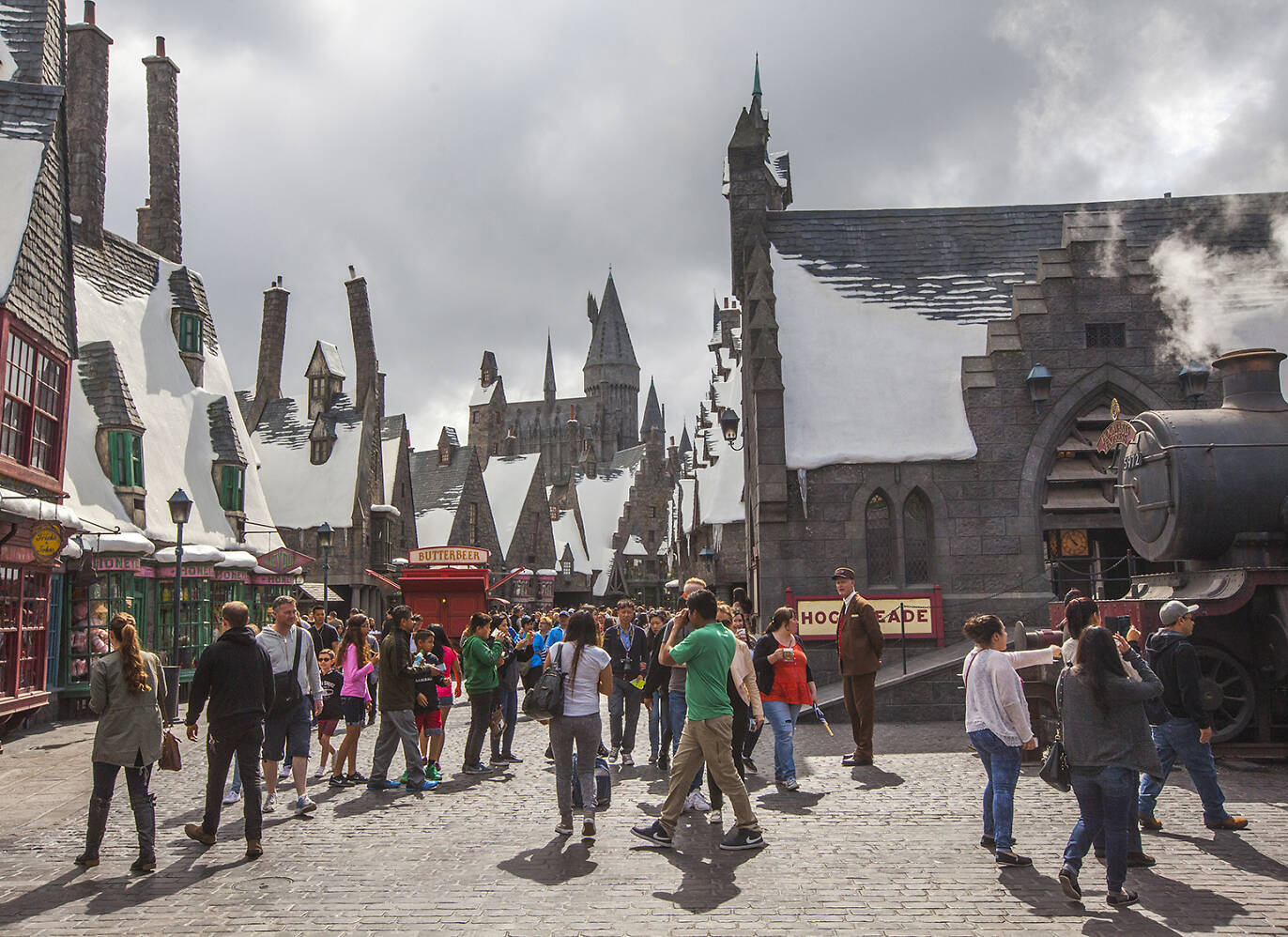 23 Best Amusement Parks in the US for Thrill Seeking Fun