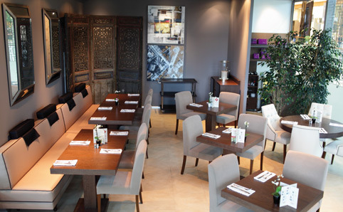 Simple Lounge Bar & Restaurant