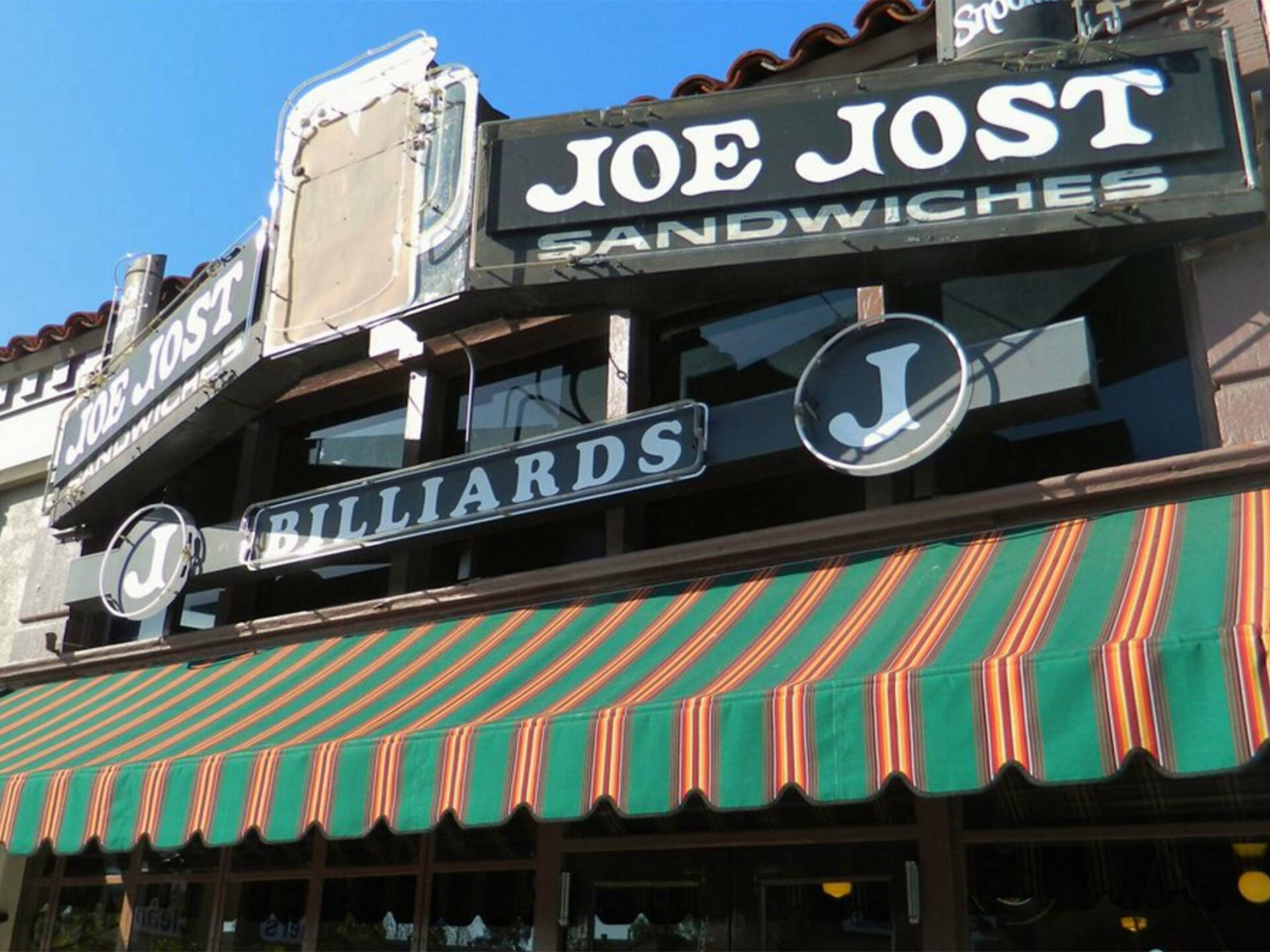 Best Long Beach bars for beer, cocktails and wine