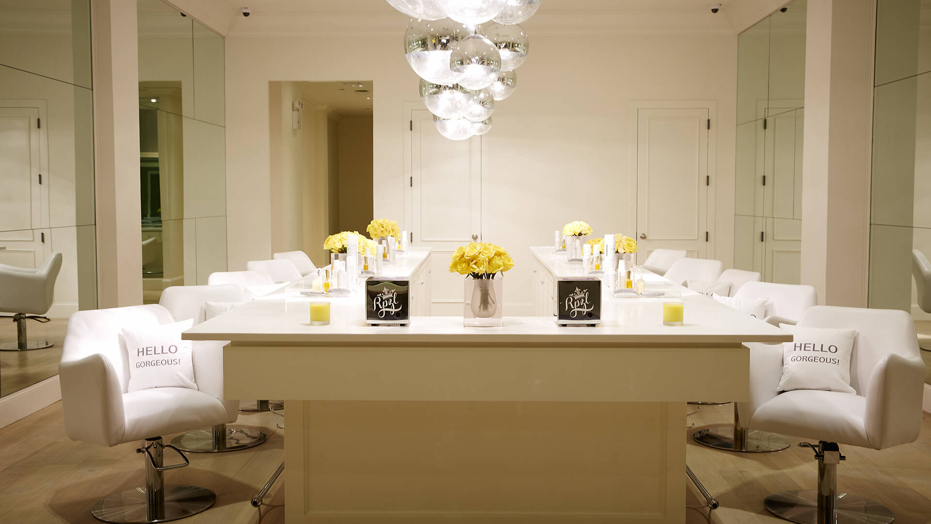 Find a blow dry bar in NYC for great hair styles