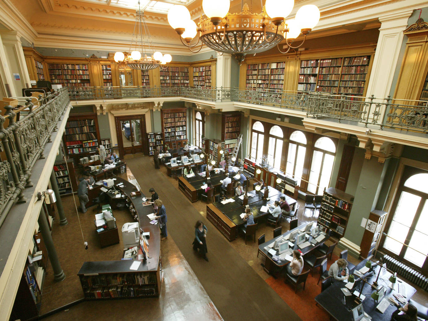 Best London Libraries | 15 Lovely Libraries In London to Work & Study