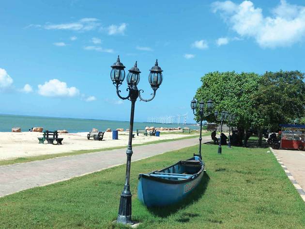 Puttalam’s buzz and boom