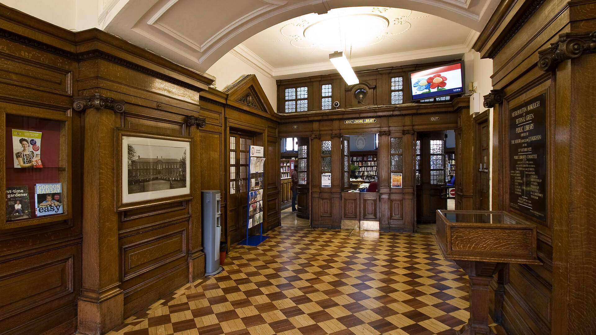 Best London Libraries | 15 Lovely Libraries In London to Work & Study
