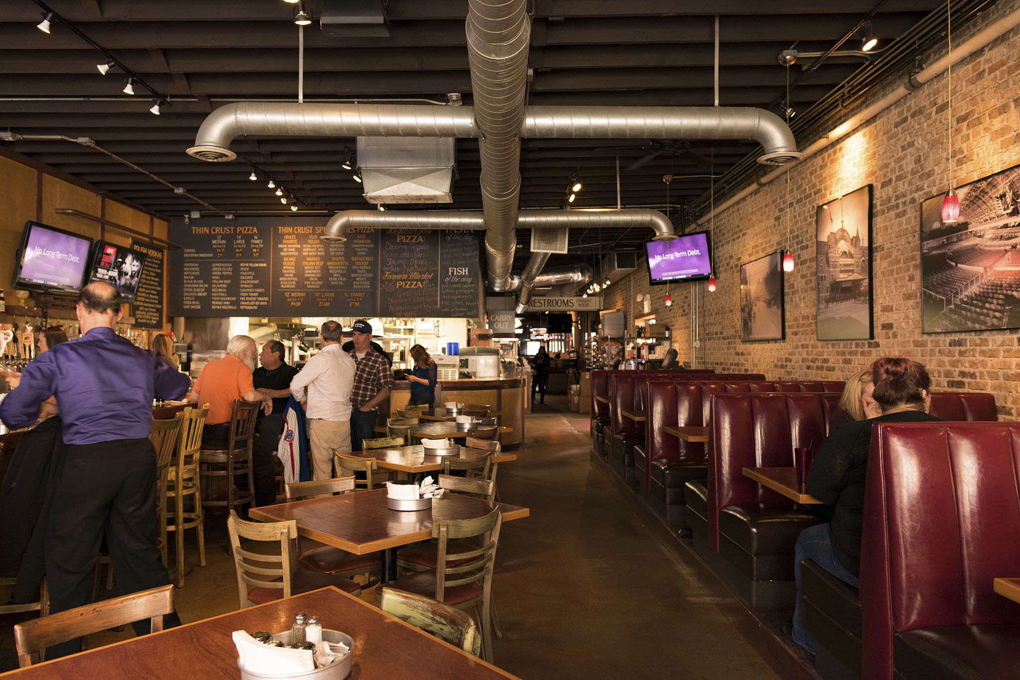 Flo & Santos | Restaurants in Near South Side, Chicago