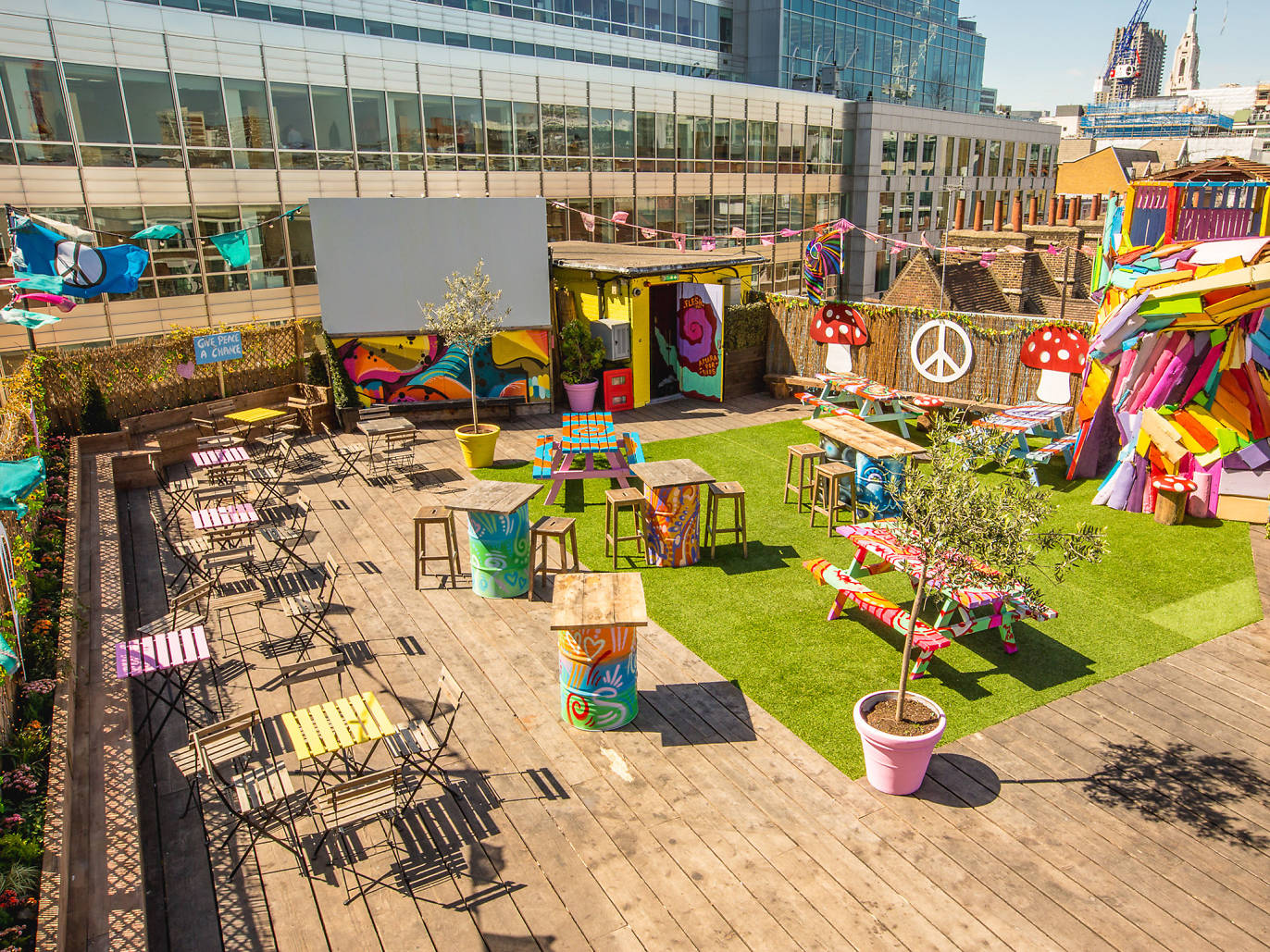 31 Best Rooftop Bars in London For Booze With Views