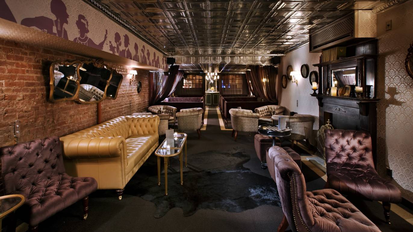 11 Best Bars in Chelsea to Visit Now