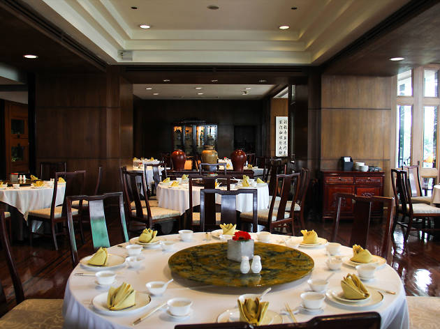 Man Ho Chinese Restaurant | Restaurants in Phloen Chit, Bangkok