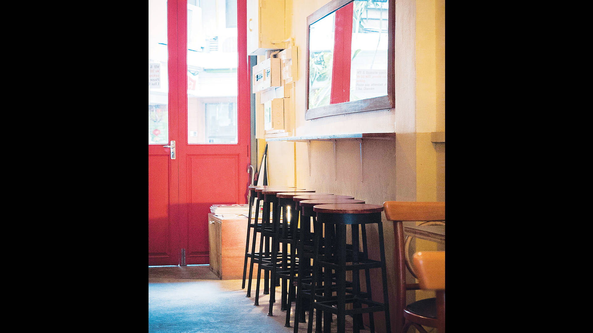 WTF Bar & Gallery | Bars in Watthana, Bangkok