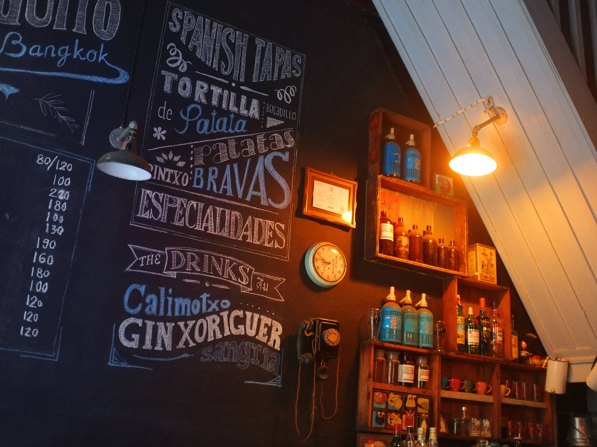 11 best bars in Soi Nana - Chinatown