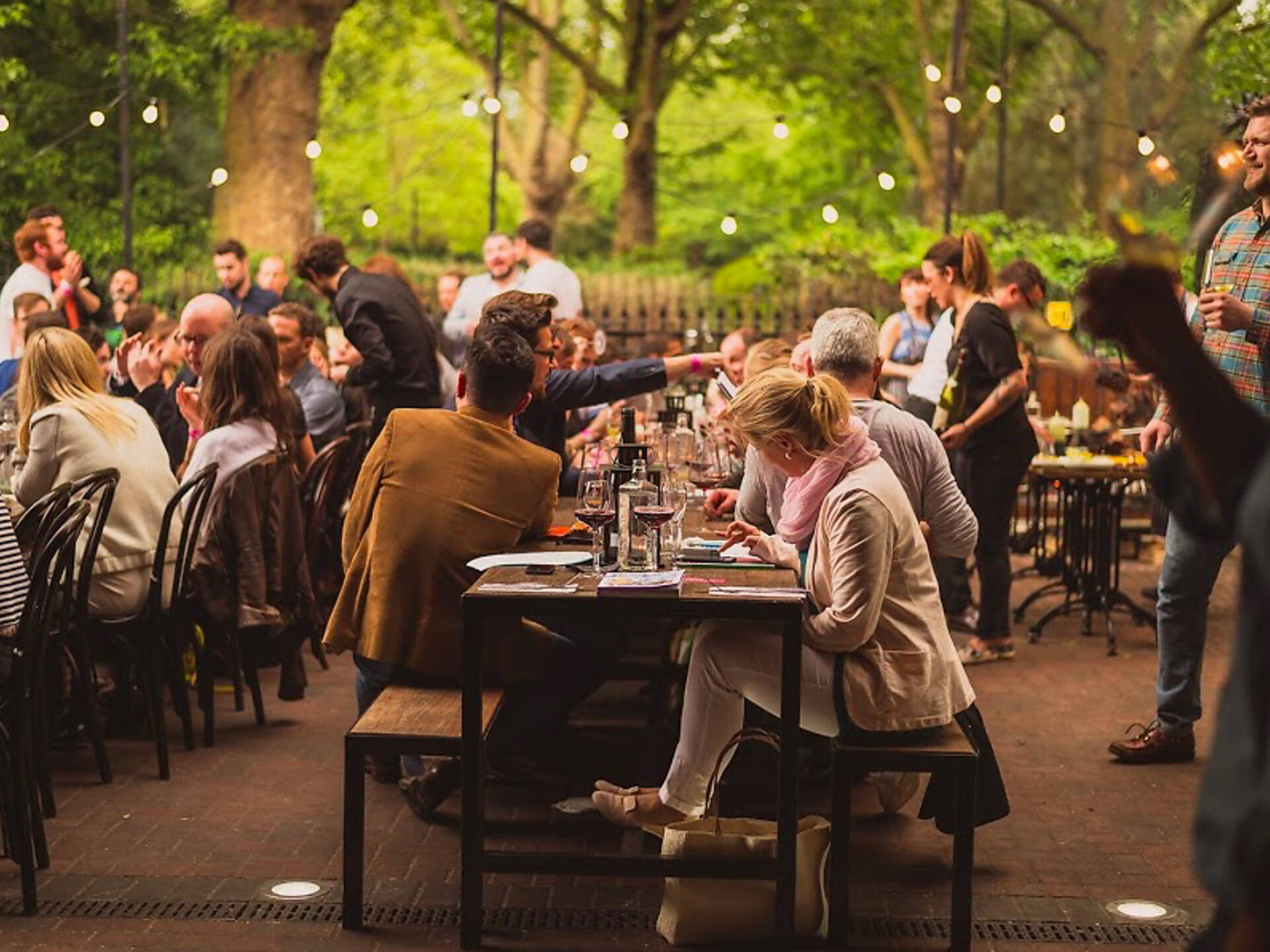 17 Best Outdoor Bars in London: Where To Drink Outside