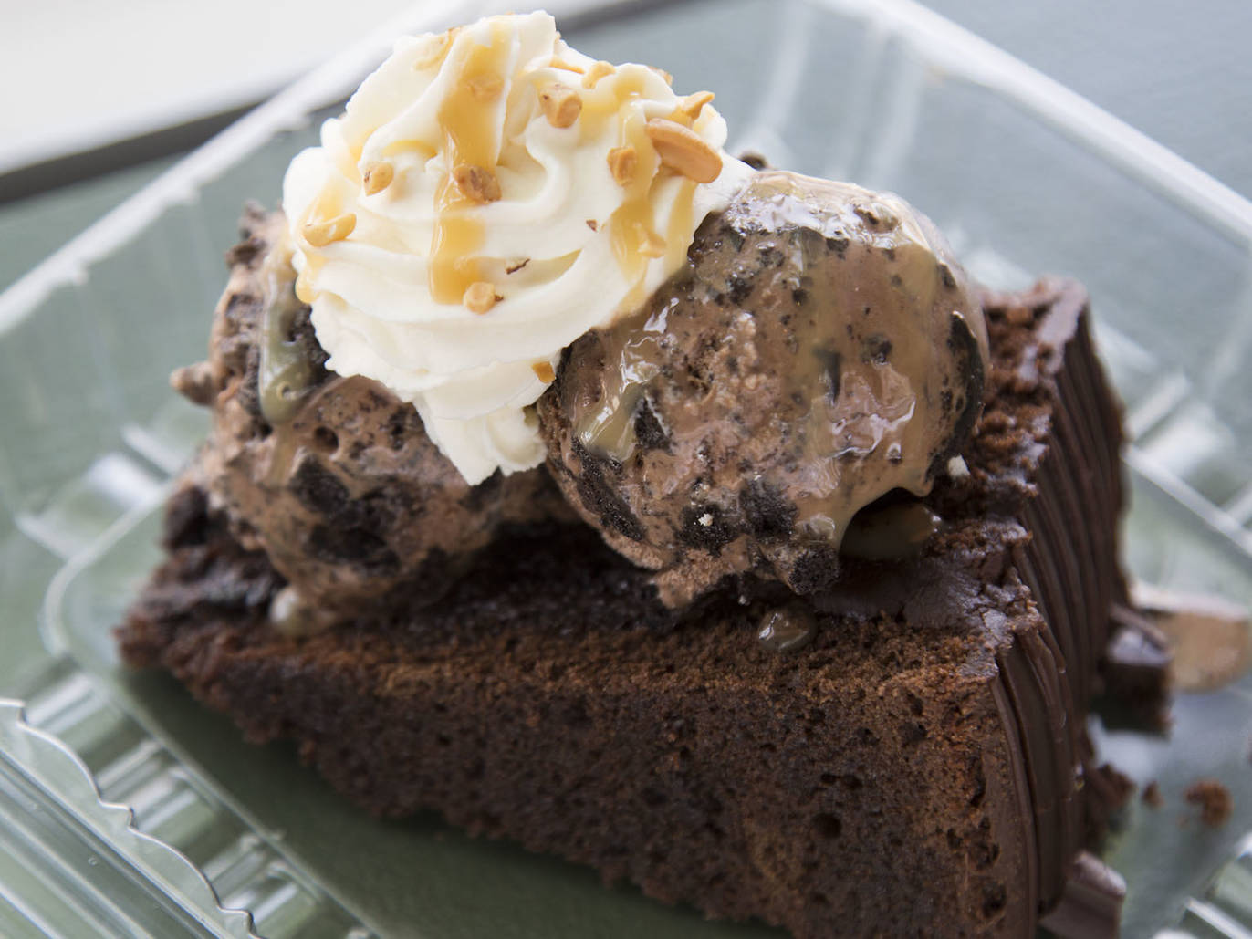 The 16 Best Ice Cream Shops in Chicago For a Frozen Treat