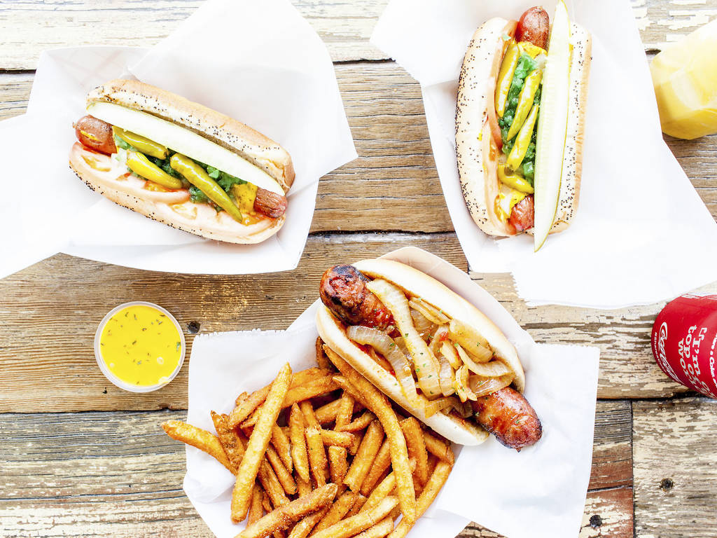 17 Iconic Chicago Foods You Have to Try