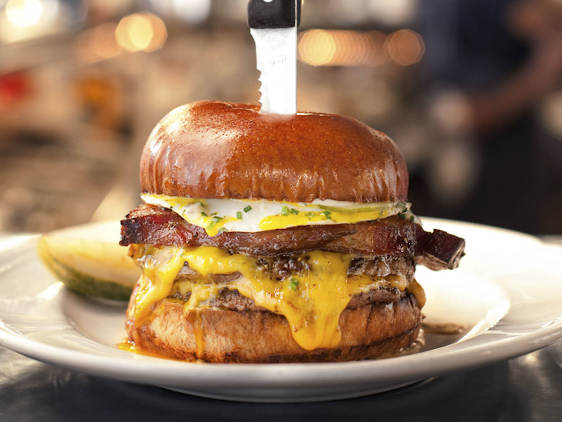 The 26 Best Burgers in Chicago to Sink Your Teeth Into