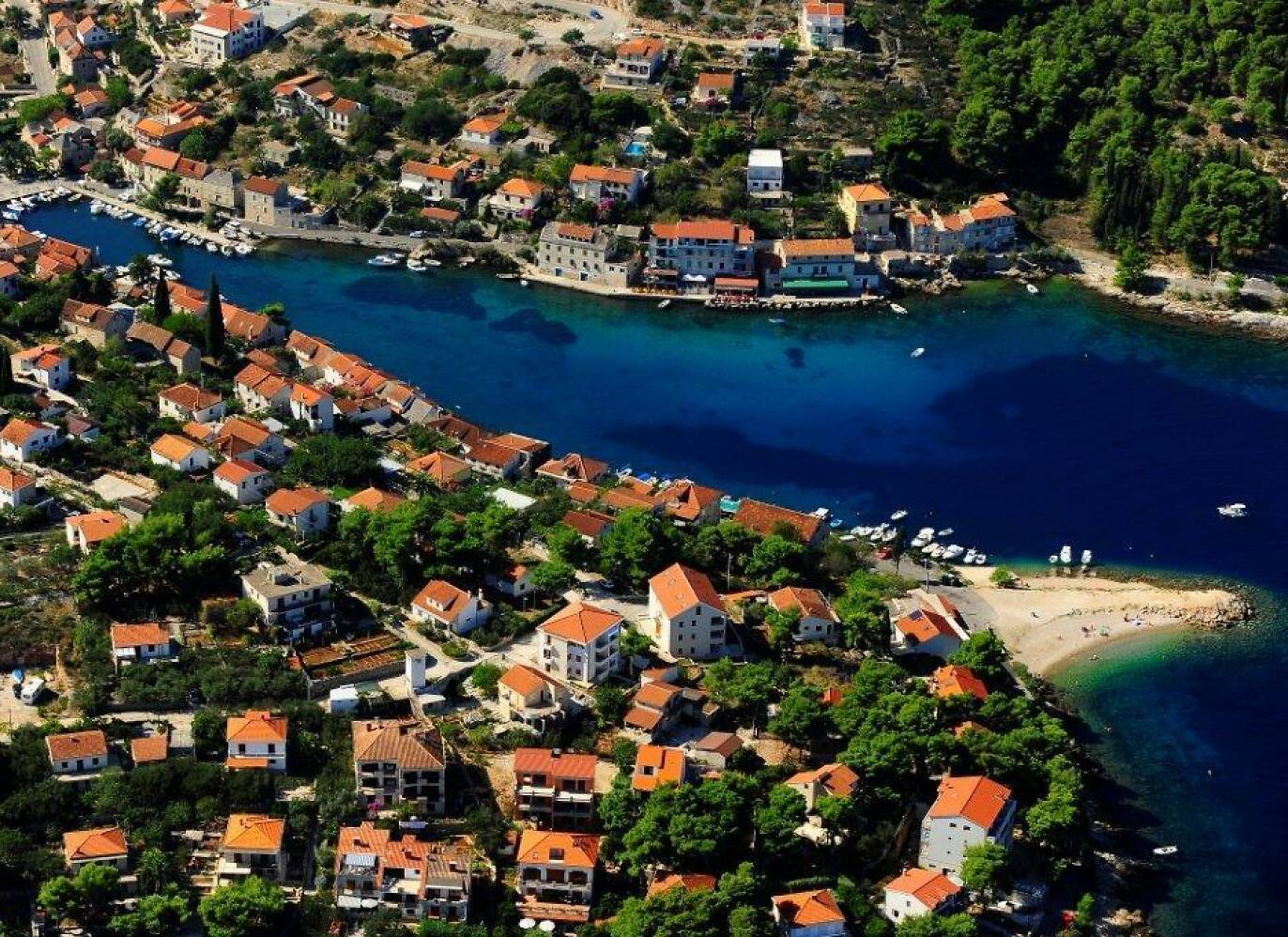 Dalmatia Travel Guide: Attractions, Hotels, Restaurants & More | Travel ...
