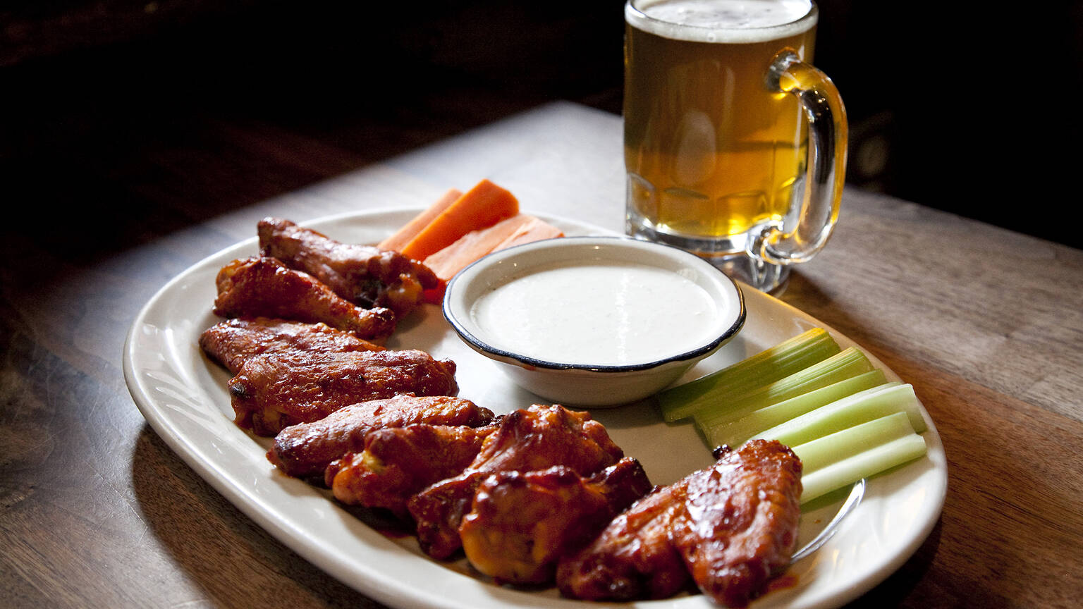Best wings in NYC from classic buffalo to spicy chicken wings