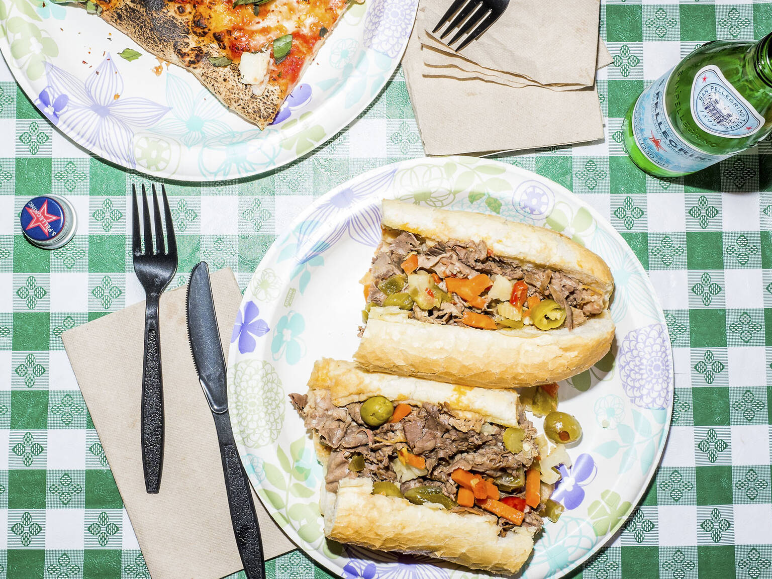 17 Iconic Chicago Foods You Have to Try
