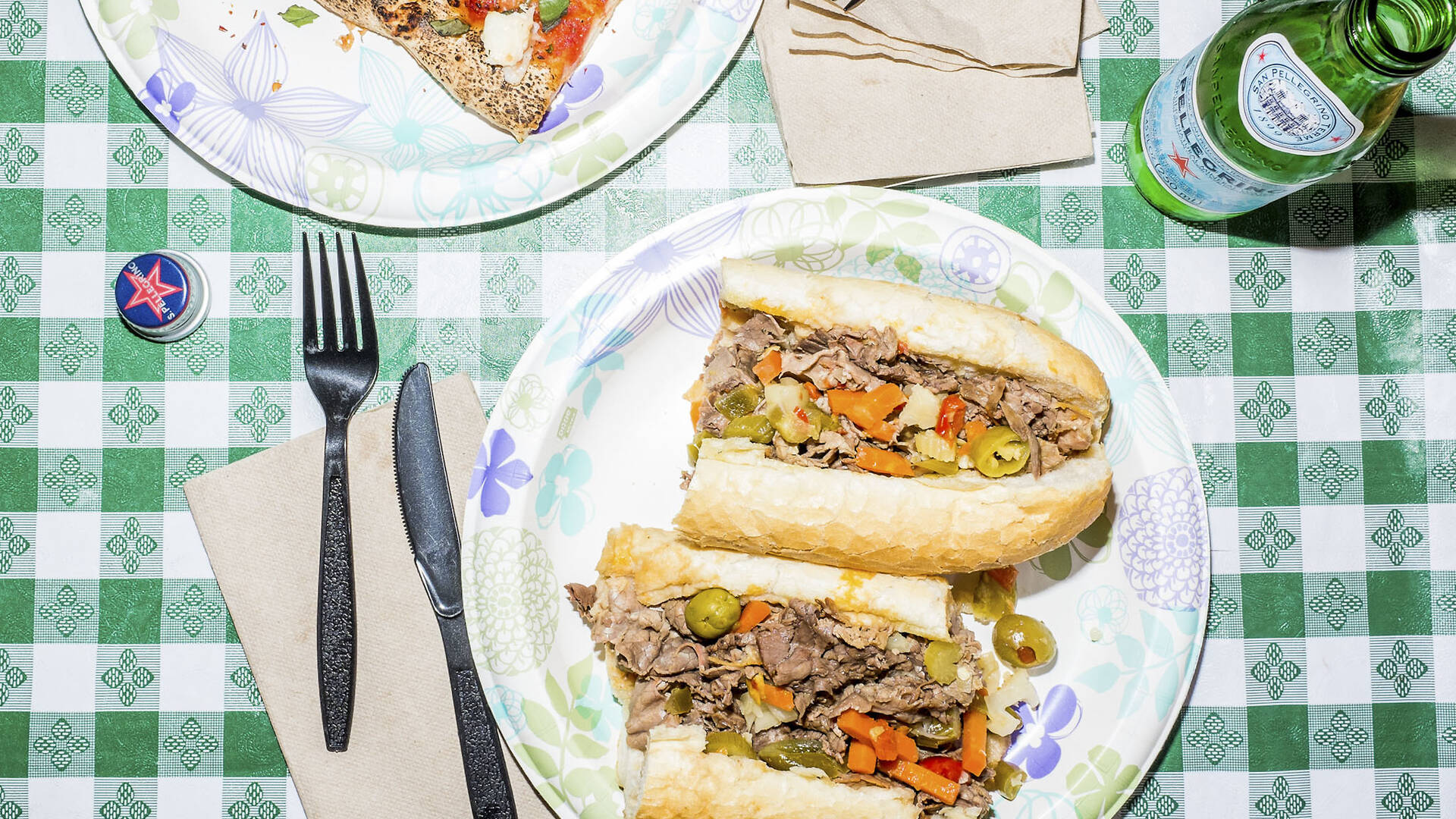 17 Iconic Chicago Foods You Have to Try