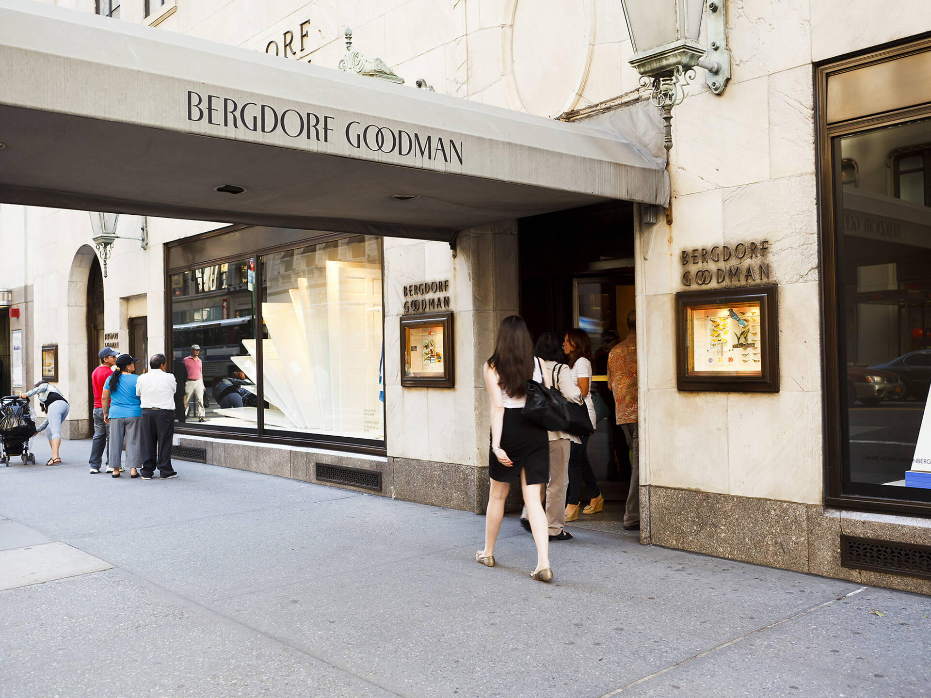 Best clothing stores in NYC for shopping the latest styles