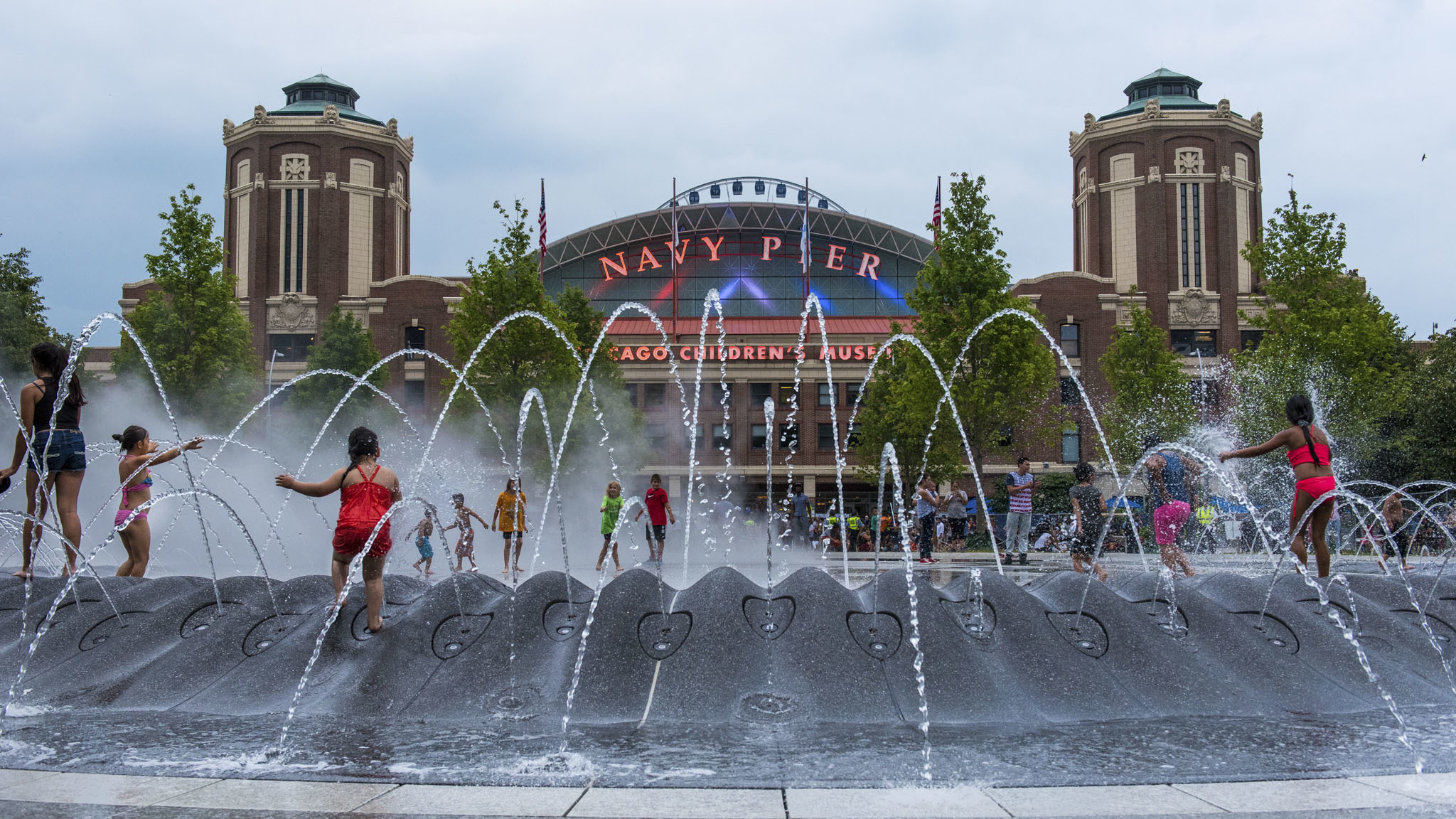 8 Amazing Things To Do at Navy Pier Chicago