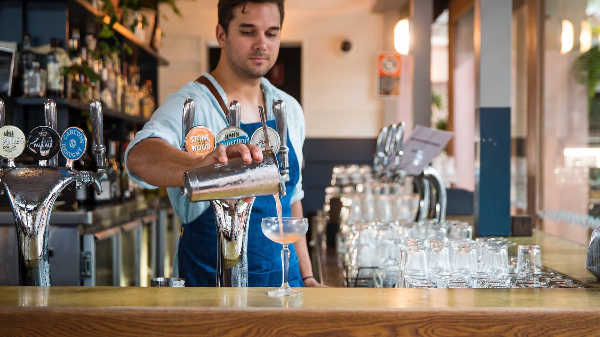 The Golden Sheaf | Bars in Double Bay, Sydney