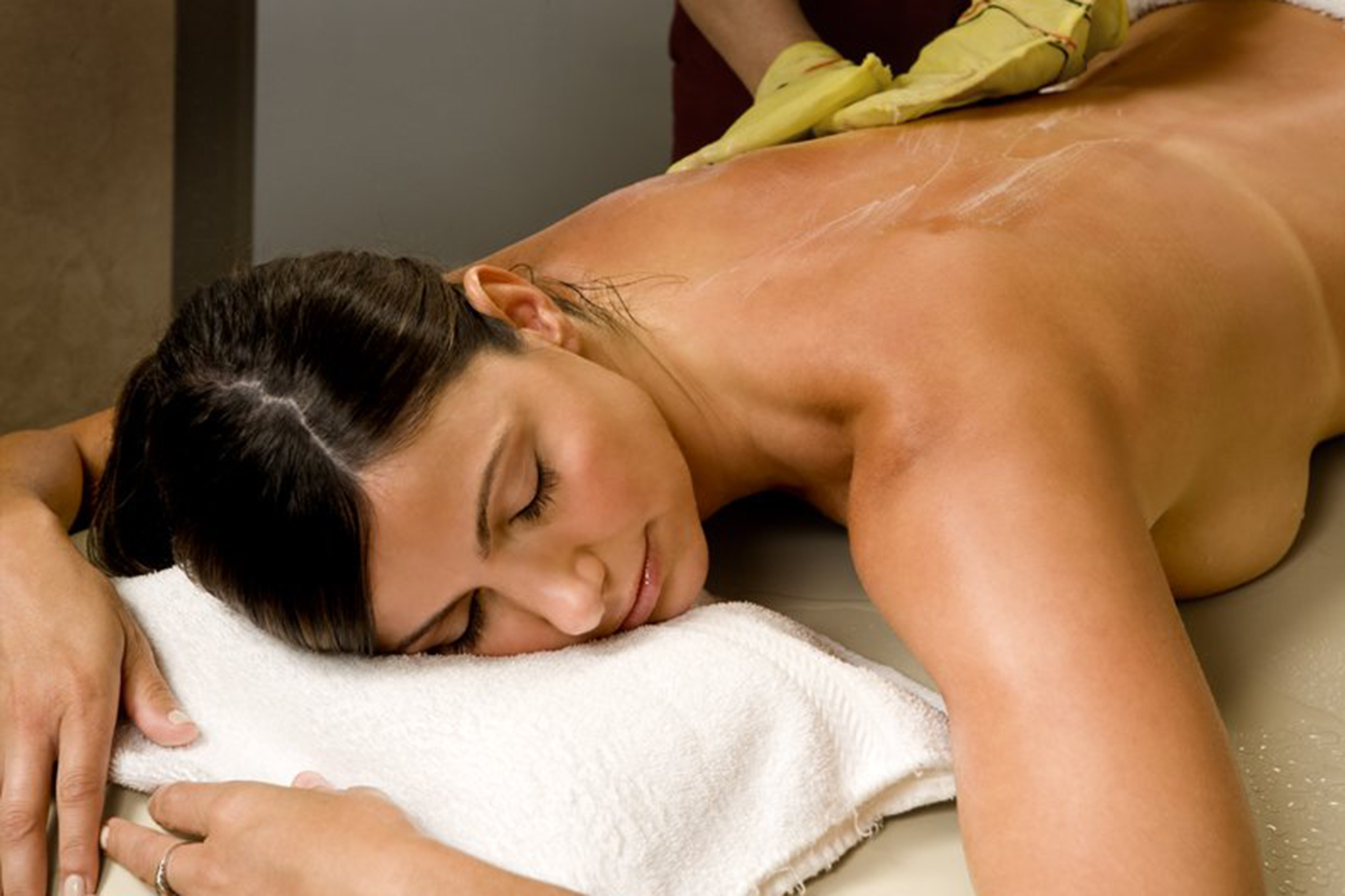 Best Spa Treatments In NYC From Massages To Facials To Waxing Best Spa Treatments In NYC From Massages To Facials To Waxing