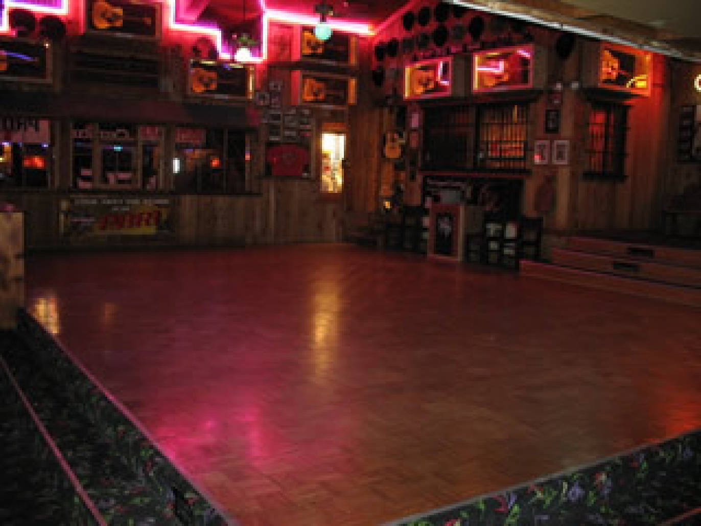 Where to go line dancing in and around Los Angeles