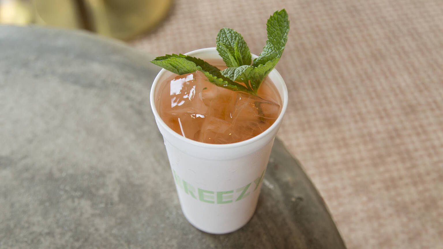 Estereo | Bars in Logan Square, Chicago