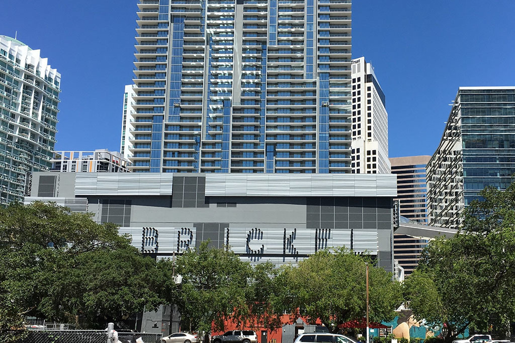 11 Best Farmers' Markets in Miami to Shop Right Now