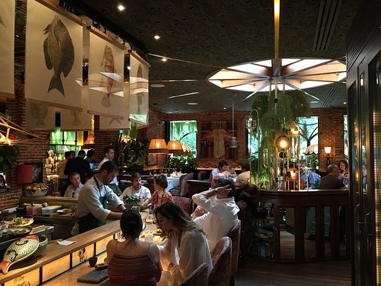 Amazónico, un restaurante de toques selváticos y cocina internacional