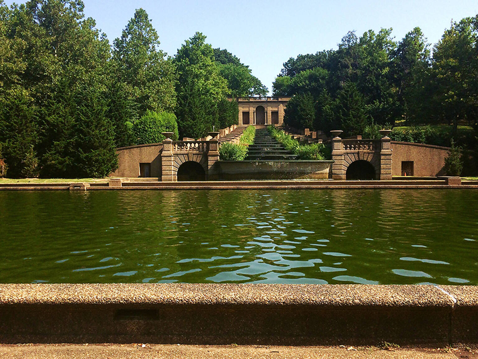 Washington, DC parks with green spaces to picnic, relax and get sun