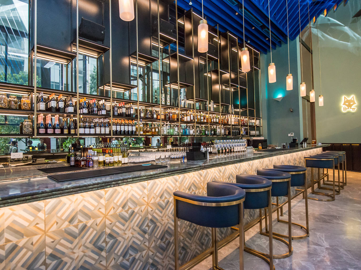 6 Best Gin Bars in Singapore