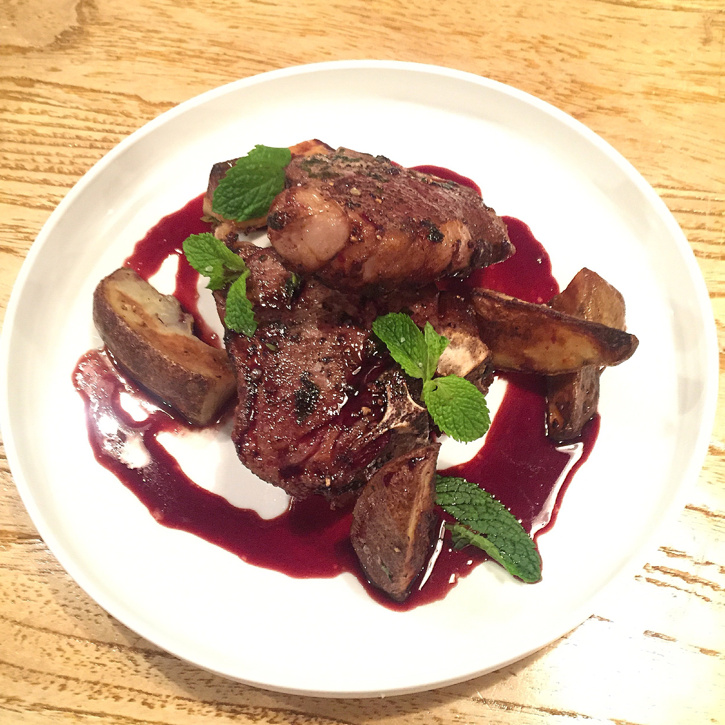 Dub | Restaurants in Soho, Hong Kong