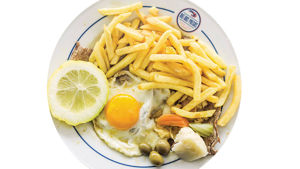 Molho, bife, batatas e ovo: prove os melhores bitoques em Lisboa