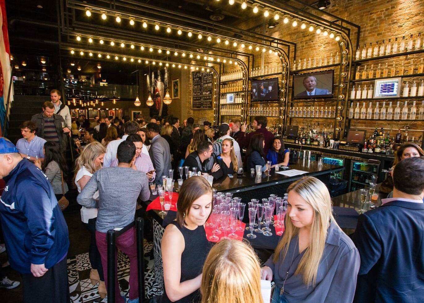 Chicago Marathon restaurant specials for pasta and carb-loading