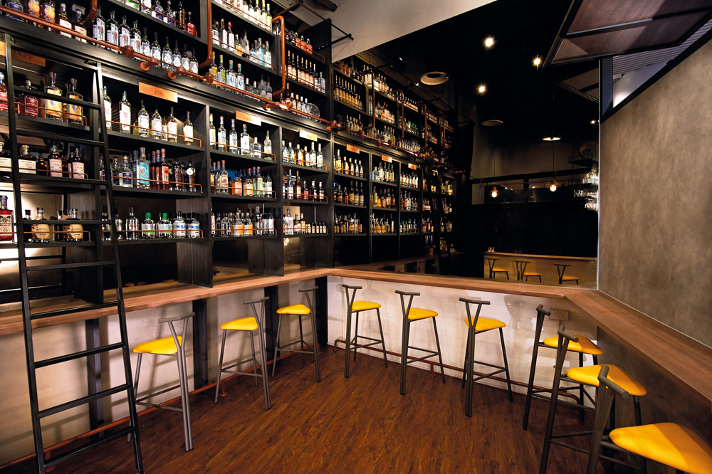 The Secret Mermaid | Bars and pubs in Raffles Place, Singapore