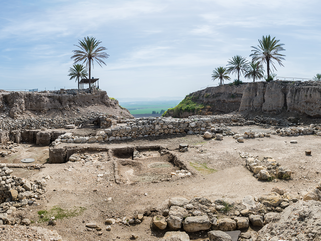 Ancient Israel - the oldest archeological sites and attractions