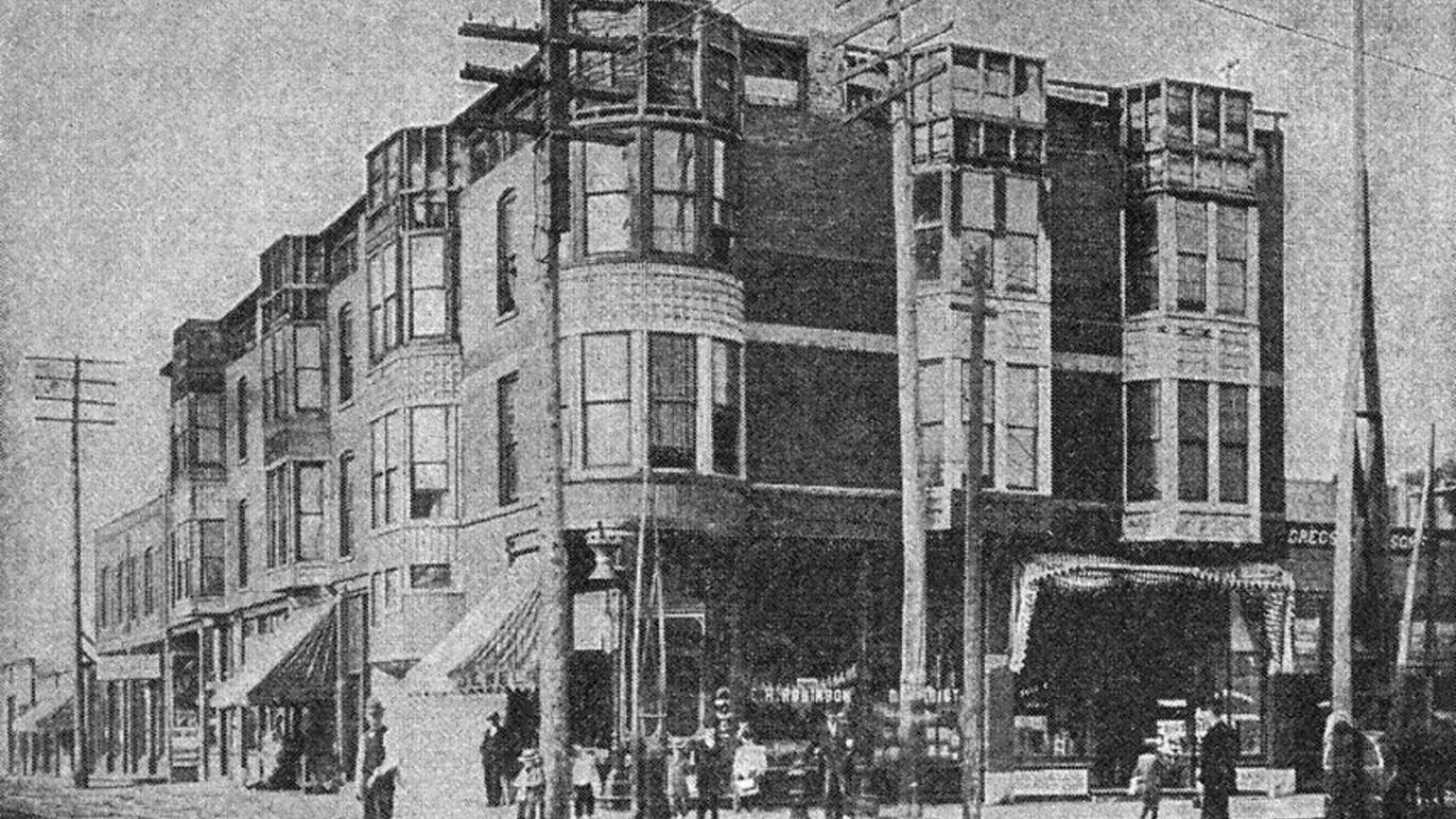 Haunted Places in Chicago: 26 Spooky Spots to Visit