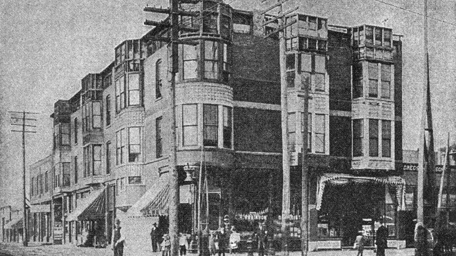 Haunted Places in Chicago: 26 Spooky Spots to Visit