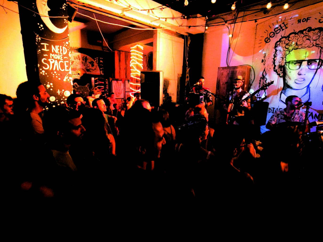 Tel Aviv nightlife - party all night long at these DJ spun clubs