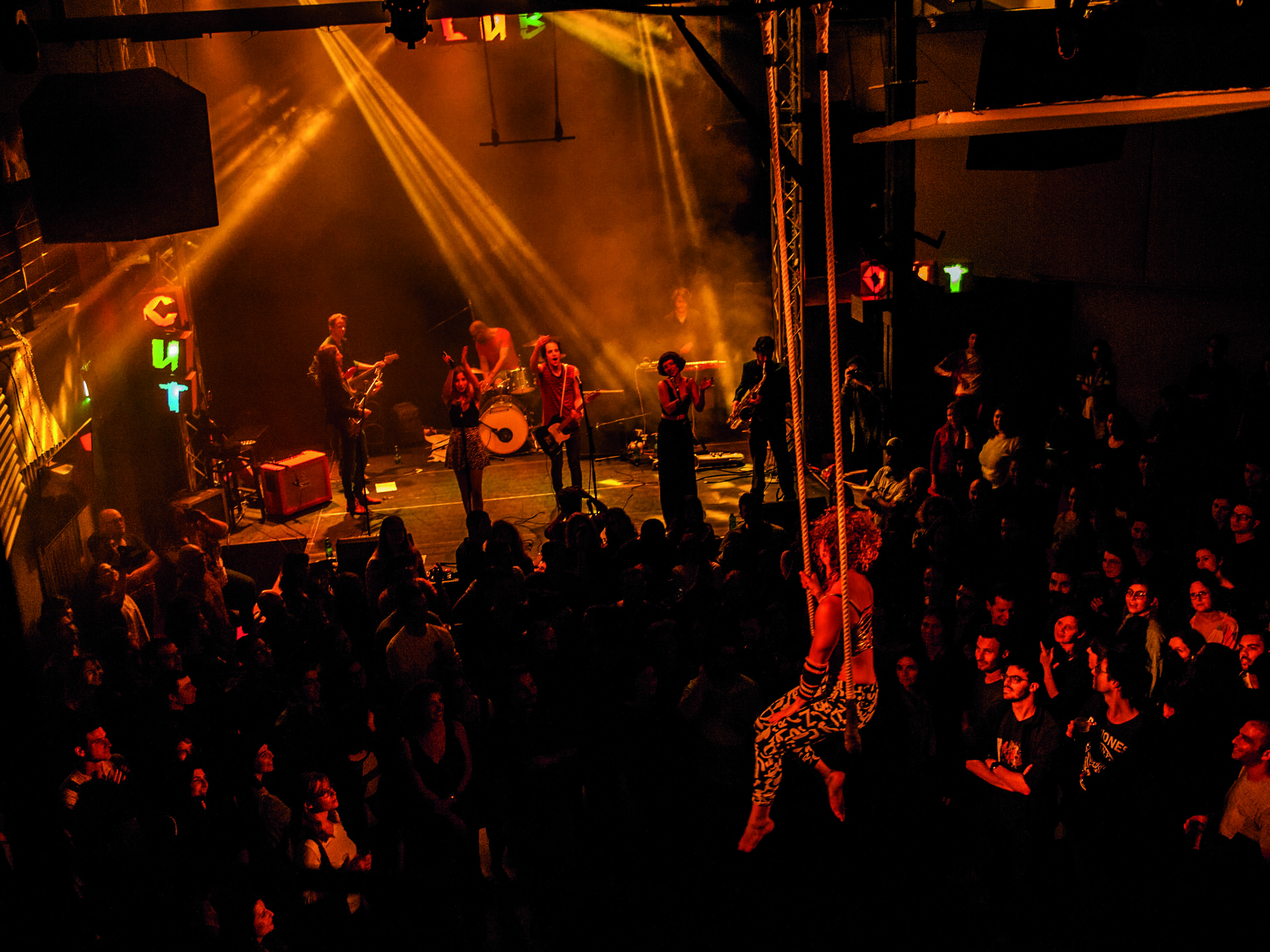 Tel Aviv nightlife - party all night long at these DJ spun clubs