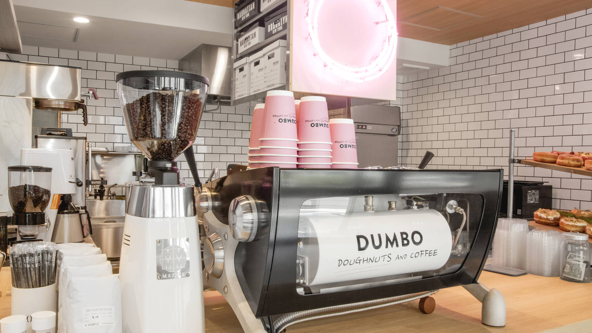 Dumbo Doughnuts and Coffee | Shopping in Azabu-Juban, Tokyo
